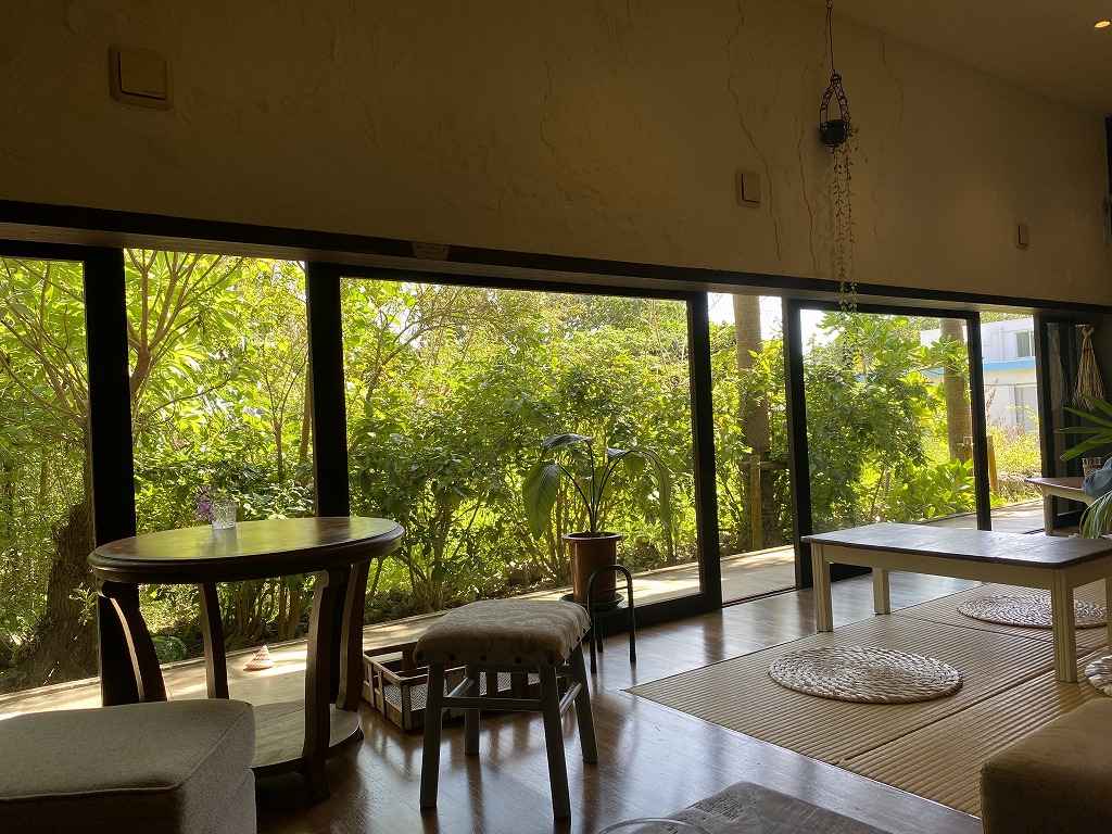 【石垣島】空港近くの白保集落にある古民家カフェ「Shiraho 家 Cafe」でゆったりまったり | しまたび｜沖縄の離島 アクティビティ＆体験予約・観光情報